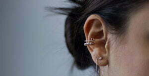 Why Is There a Crackling Sound in My Ear? 7 Possible Causes